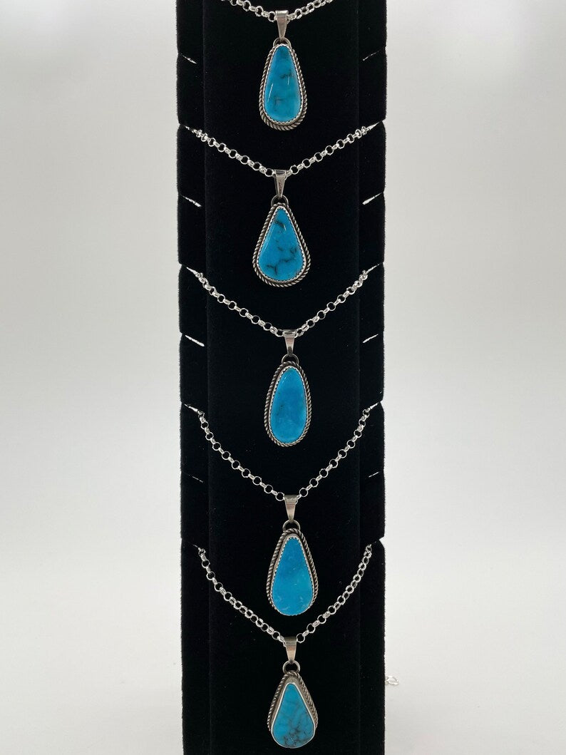 Multi-Necklace Stand – Aloha Pearls & Schwartz